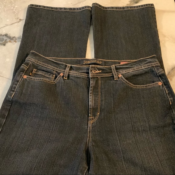 jeanstar | Jeans | Jeanstar Elle Sz 6 Petite Med Hi Rise Black | Poshmark